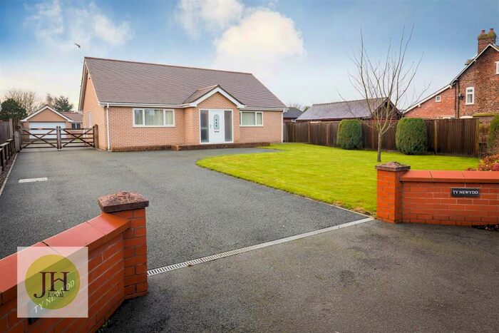 Properties to rent in LL13, Wrexham, Abenbury, Bowling Bank, Holt - Houses for sale & to rent