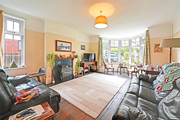 4 Bedroom Detached House For Sale In The Spinney, Broadway, Llandrindod Wells, LD1