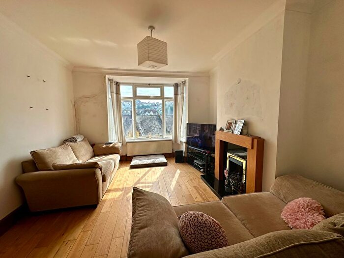 3 Bedroom Semi-Detached House For Sale In Blindwylle Road, Torquay, TQ2