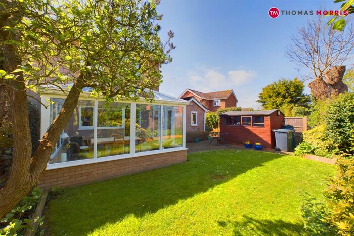 3 Bedroom Semi-Detached House For Sale In Croot Close, Brampton ...