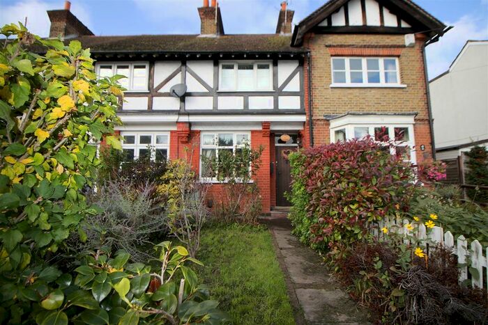 3 Bedroom Terraced House For Sale In Broomstick Hall Road, Waltham ...