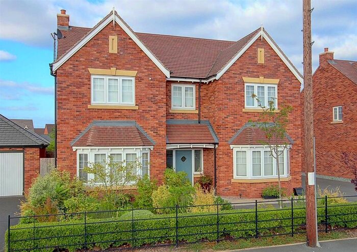 5 Bedroom Detached House For Sale In Green Lane, Bevere, Worcester, WR3