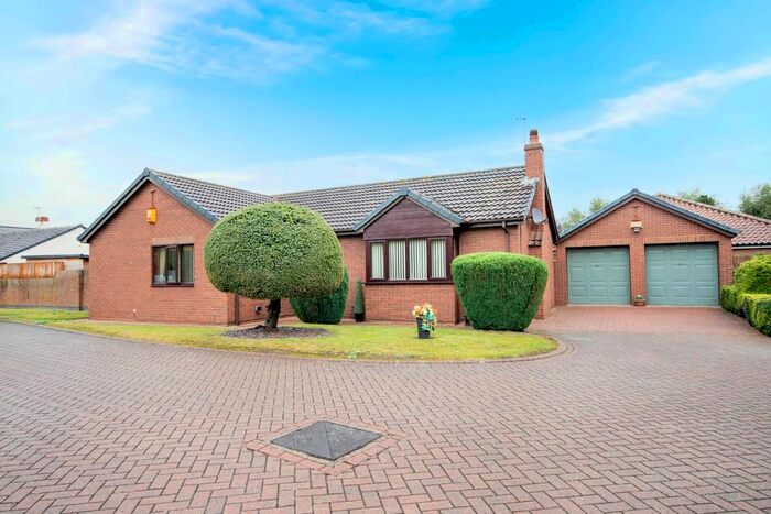 3 Bedroom Detached Bungalow For Sale In Lindley Court, Finningley ...