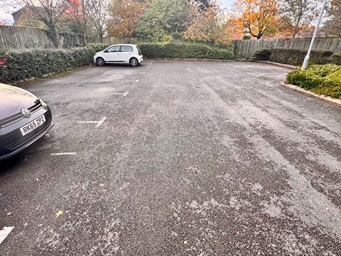 2 Bedroom Flat For Sale In Fernbank Gardens, Little Lever, Bolton, BL3