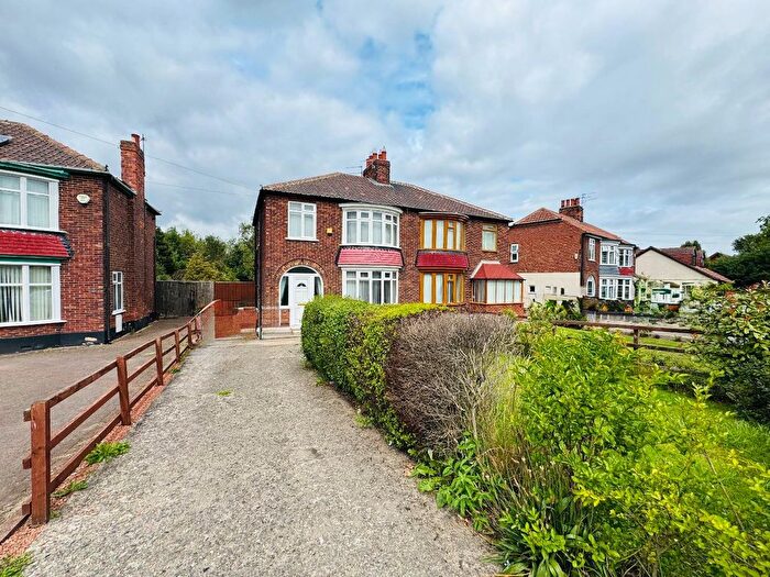 3 Bedroom Semi-Detached House For Sale In Normanby Road, Ormesby ...