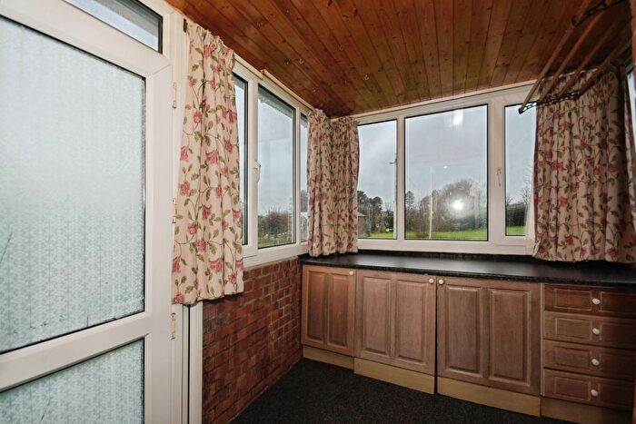 3 Bedroom Bungalow For Sale In Rectory Road, Church Warsop, Mansfield ...