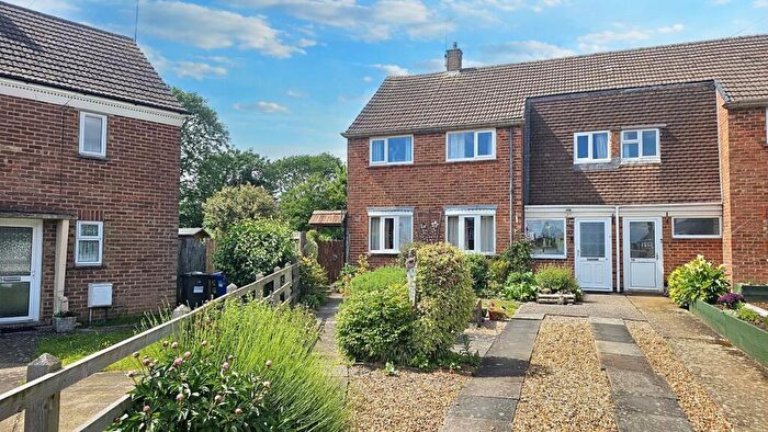 Houses for sale in Roade, NN7, Northamptonshire