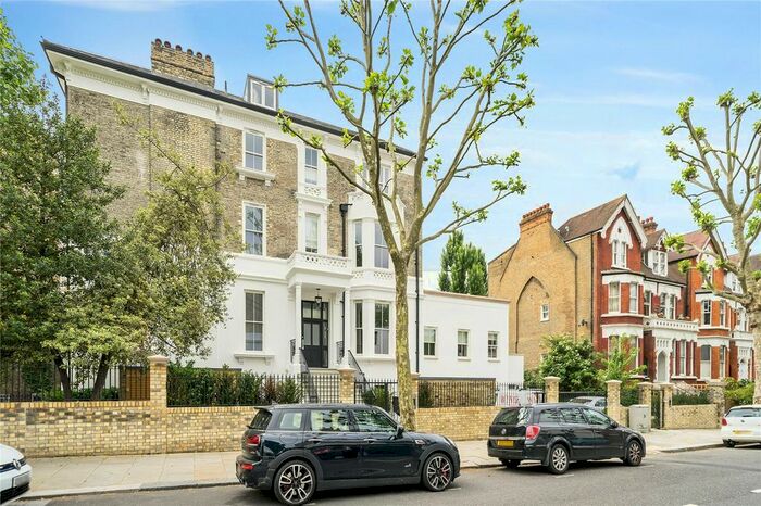 Houses for sale & to rent in W10 5AP, CONLAN STREET, Golborne London