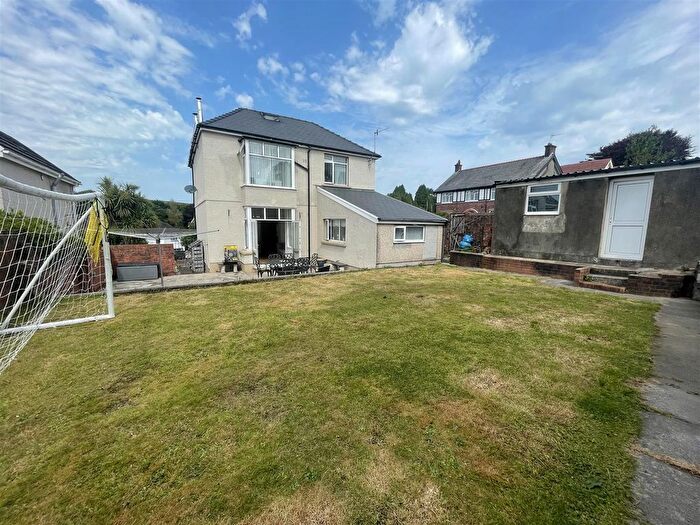 3 Bedroom Detached House For Sale In Swiss Valley, Llanelli, SA14