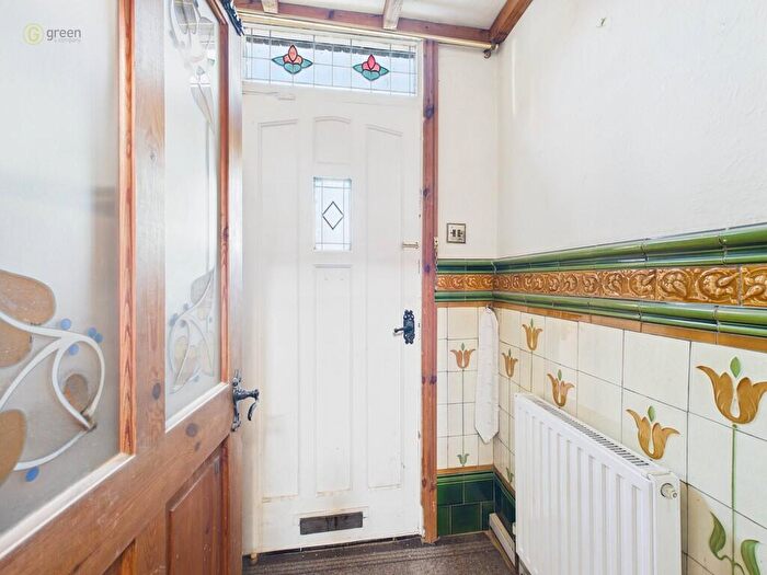 3 Bedroom Cottage For Sale In Glascote Road, Glascote, B77