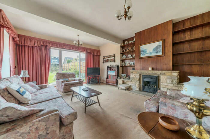 3 Bedroom Bungalow For Sale In Sheering Mill Lane, Sawbridgeworth ...