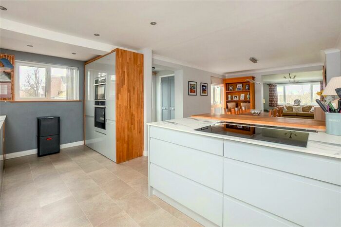 4 Bedroom Detached House For Sale In Grange Park, Steeple Aston, OX25