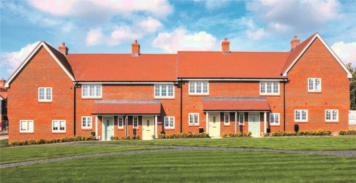 2 Bedroom Semi-Detached House For Sale In Bishop's Garden, Winchester ...