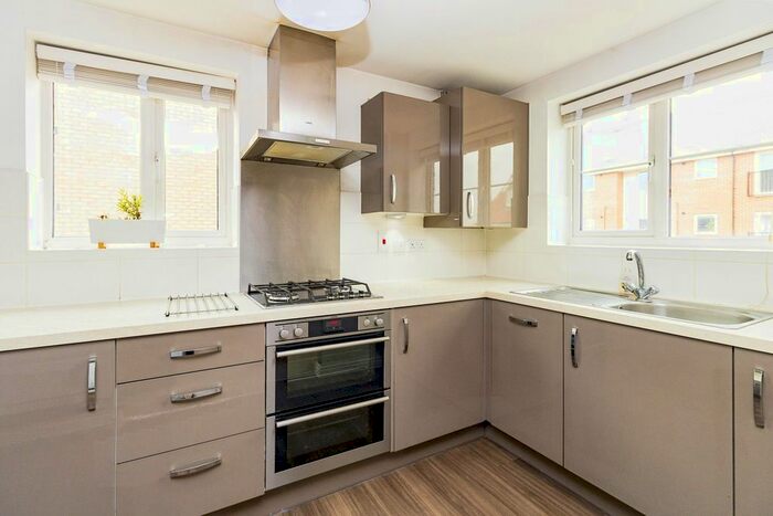 1 Bedroom Flat To Rent In Galapagos Grove, Newton Leys, MK3