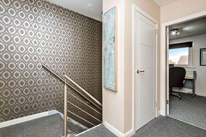 3 Bedroom Terraced House For Sale In Oxgangs Green, Oxgangs, Edinburgh ...