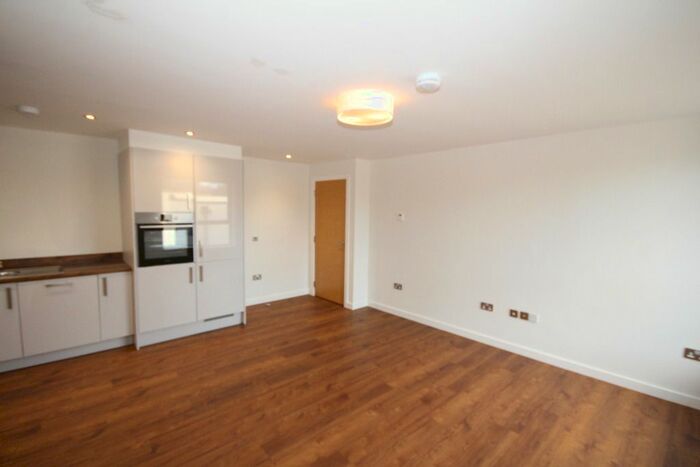 2 Bedroom Flat To Rent In Forthill Road, Broughty Ferry, Dundee, DD5