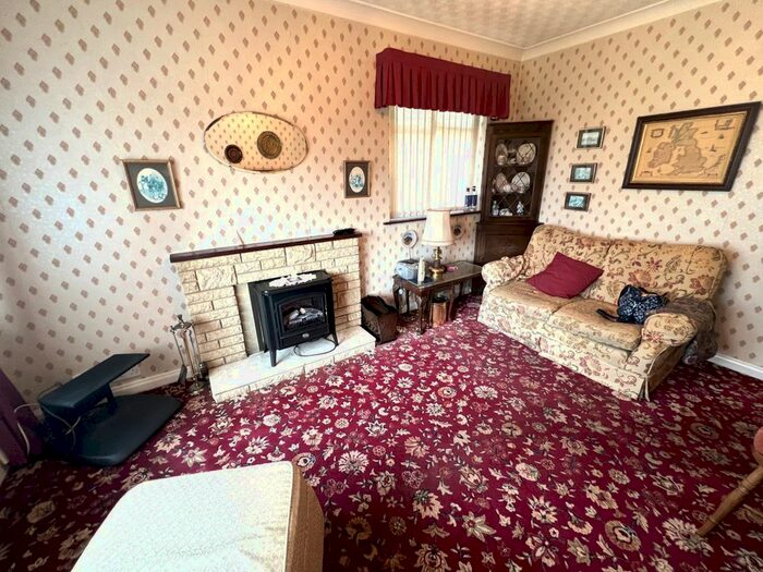 3 Bedroom Bungalow For Sale In Monmouth Road, Bentley, Walsall, WS2