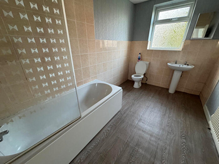 2 Bedroom Terraced House For Sale In Leigh Road, Atherton, M46