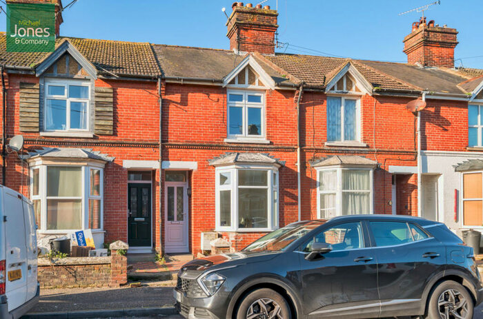 3 Bedroom Terraced House To Rent In Linden Road, Littlehampton, West ...