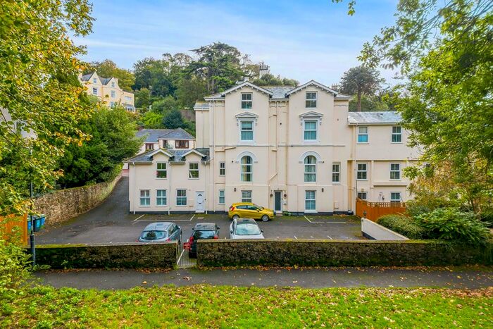 2 Bedroom Flat To Rent In Kilburn Hall, Torwood Gardens Road, Torquay, TQ1