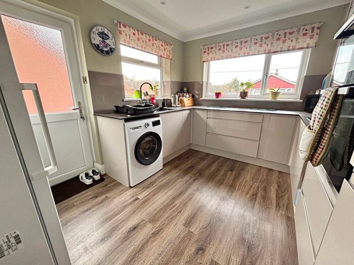 3 Bedroom Detached Bungalow For Sale In Long Avenue, Bexhill On Sea, TN40