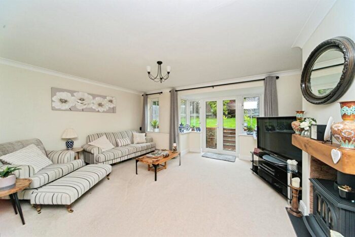 5 Bedroom Detached House For Sale In Darent Close, Stone Cross ...