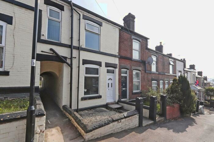 Houses To Rent Near Meadowhall Station Sheffield S8 0NZ South Yorkshire houses-to-rent-near-meadowhall-station-sheffield-s8-0nz-south-yorkshire