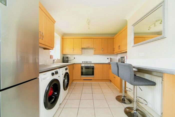 4 Bedroom End Of Terrace House For Sale In Overpool Road, Great Sutton ...