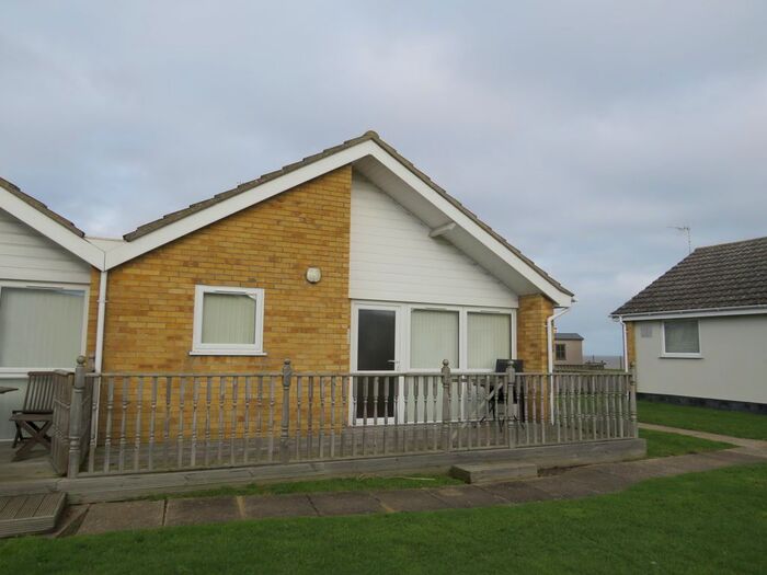 2 Bedroom Bungalow To Rent In Corton, Lowestoft NR32