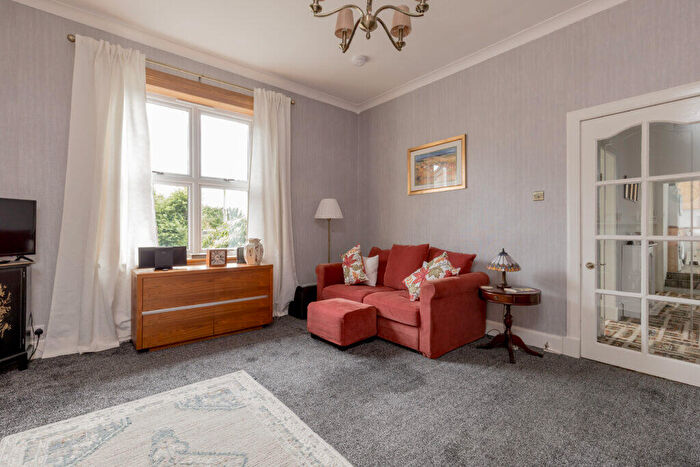 2 Bedroom Detached Bungalow For Sale In Stenhouse Street, Cowdenbeath, KY4