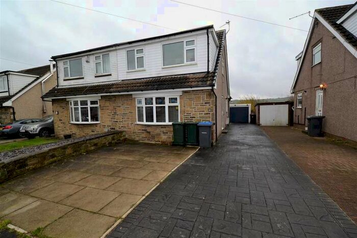 Houses for sale & to rent in BD13 3LH, Bridge Street, Thornton And ...