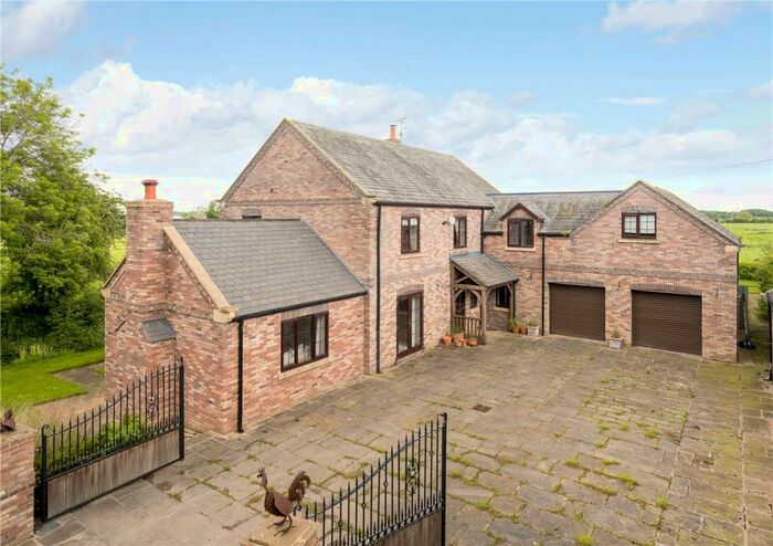 5 Bedroom Detached House For Sale In Pottery Lane, Littlethorpe, Ripon ...