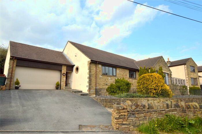 3 Bedroom Bungalow For Sale In Hough Side Lane, Pudsey, West Yorkshire ...