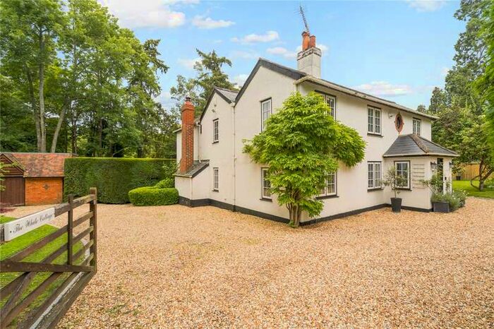 Houses for sale & to rent in SL5 7QE, Buckhurst Road, Ascot And ...