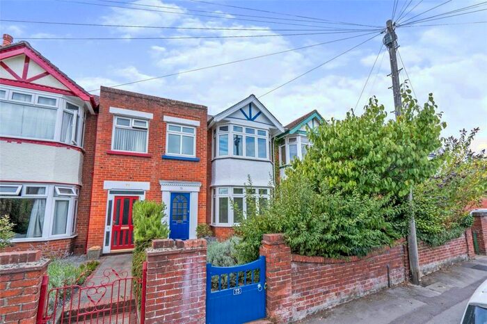 3 Bedroom houses for sale in Northlands Road, SO15, Southampton