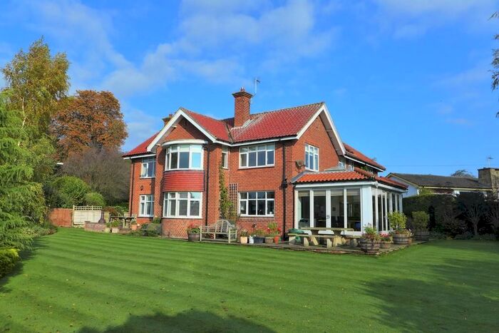 6 Bedroom Detached House For Sale In Bishopton, Ripon, HG4