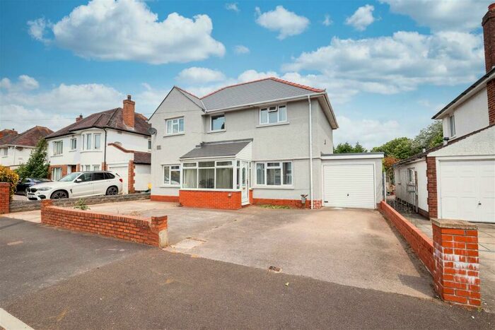 4 Bedroom Detached House For Sale In Ash Grove, Whitchurch, Cardiff, CF14