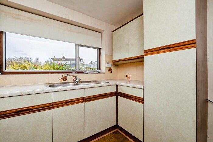 2 Bedroom Bungalow For Sale In Woodpecker Way, Cheriton Bishop, Exeter, Devon, EX6