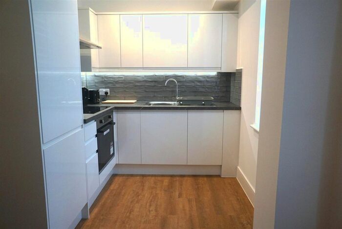 1 Bedroom Flat To Rent In New Ash Road, New Ash Green, Longfield, DA3