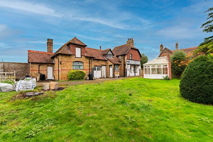 3 Bedroom Detached House For Sale In Glebe Cottage, Church Street ...