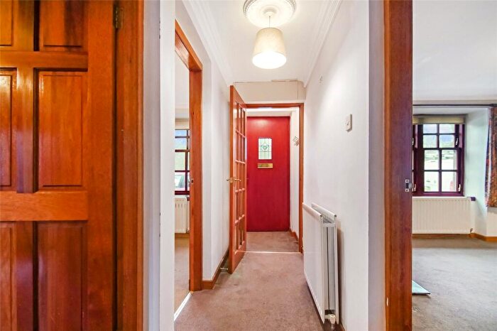 2 Bedroom Flat For Sale In Main Street, Drymen, Glasgow, Stirlingshire, G63