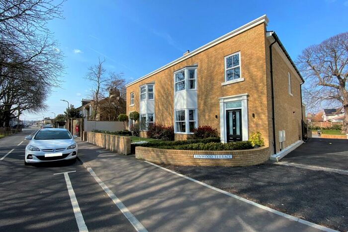 4 Bedroom Semi-Detached House For Sale In Linwood Terrace, Deal, CT14