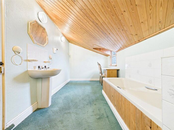 4 Bedroom Terraced House For Sale In Bridge Park, Ashwater, Beaworthy ...