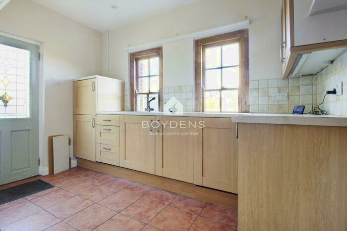 2 Bedroom Cottage To Rent In Rowhedge, Colchester, Essex, CO5