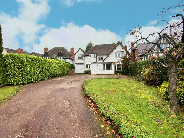 4 Bedroom Detached House For Sale In Dove House Lane Solihull B91 4-bedroom-detached-house-for-sale-in-dove-house-lane-solihull-b91