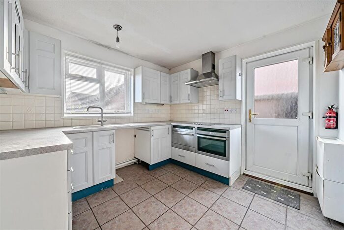 2 Bedroom Detached Bungalow For Sale In Cunnington Close, Devizes, SN10