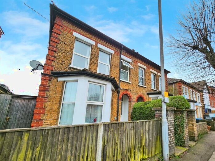 2 Bedroom House To Rent In Burlington Road, New Malden, KT3
