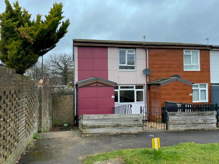 2 Bedroom End Of Terrace House For Sale In Shortlands Green, Maidstone ...