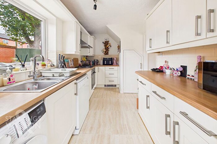 3 Bedroom Detached House For Sale In Yew Tree Court, Scole, Diss, IP21