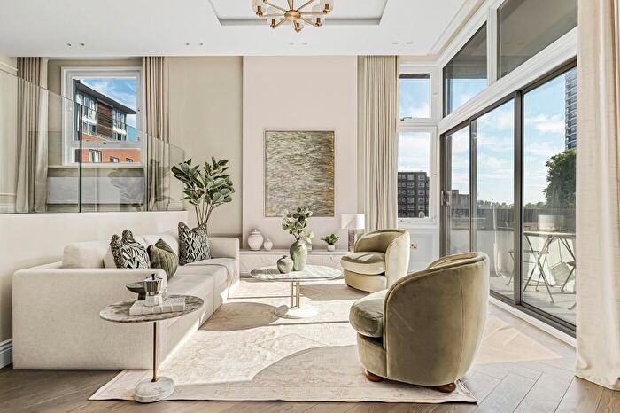 2 Bedroom Flat For Sale In The Water Gardens, Hyde Park Estate, London, W2